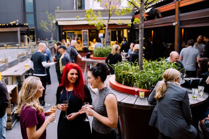 On the Grid : Bob's Bar