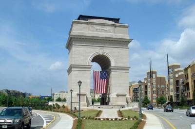 On the Grid : Millennium Gate Museum