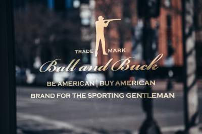 On the Grid : Ball and Buck