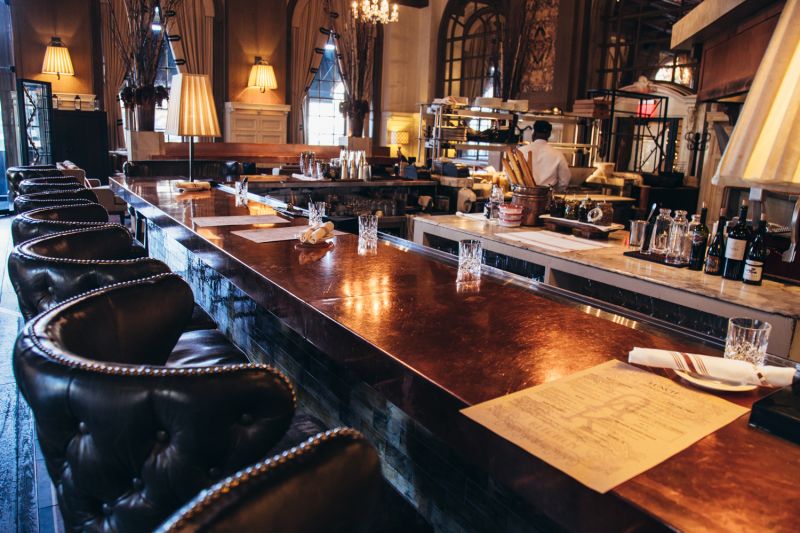 On the Grid : Oak Room