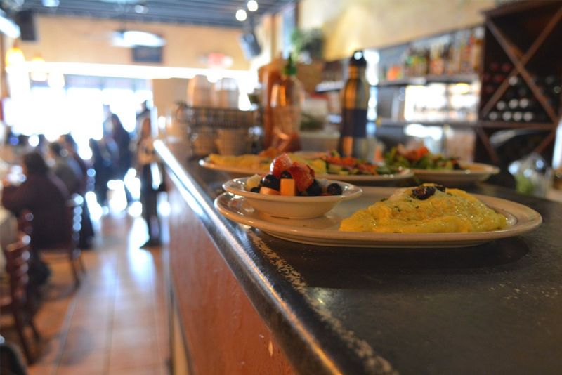 On the Grid : Cafe Luna