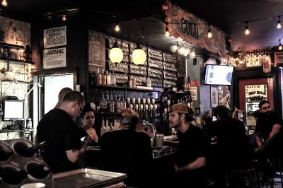 On the Grid : Lockyard