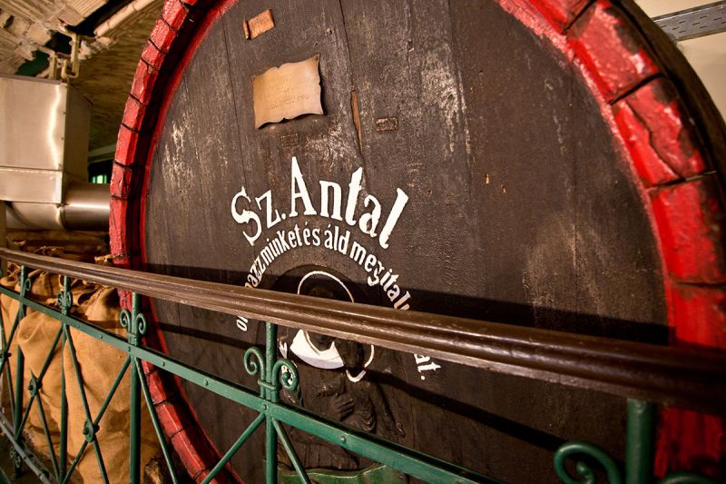 On the Grid : Zwack Museum