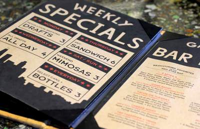 On the Grid : Red Star Bar