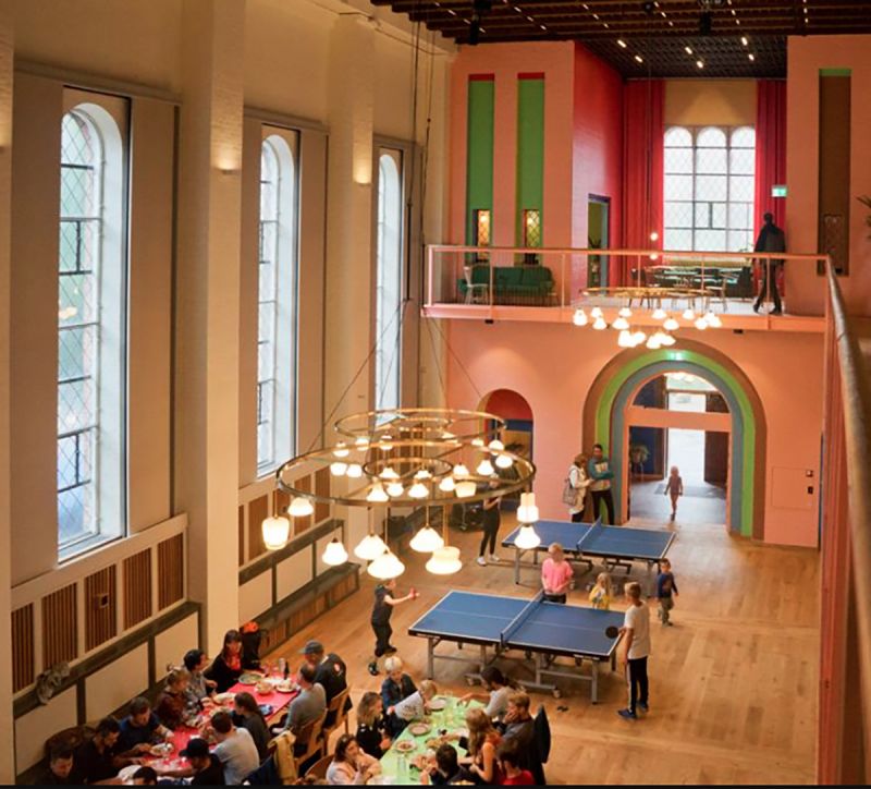 On the Grid : Absalon