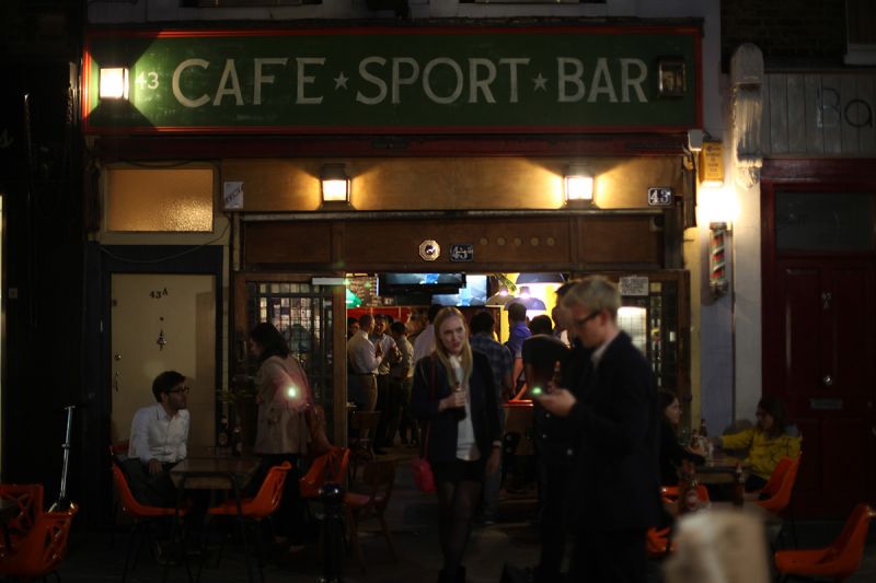 On the Grid : Cafe Kick