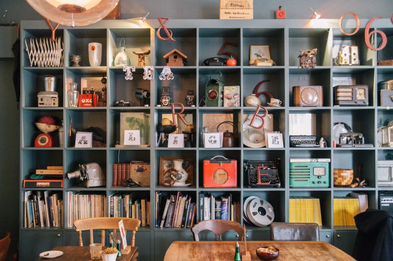 On the Grid : Front Room Café
