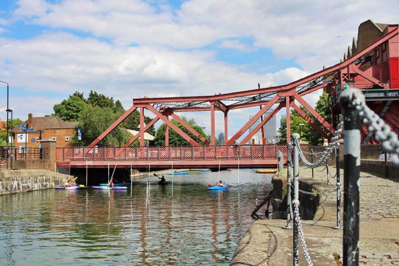 On the Grid : Shadwell Basin