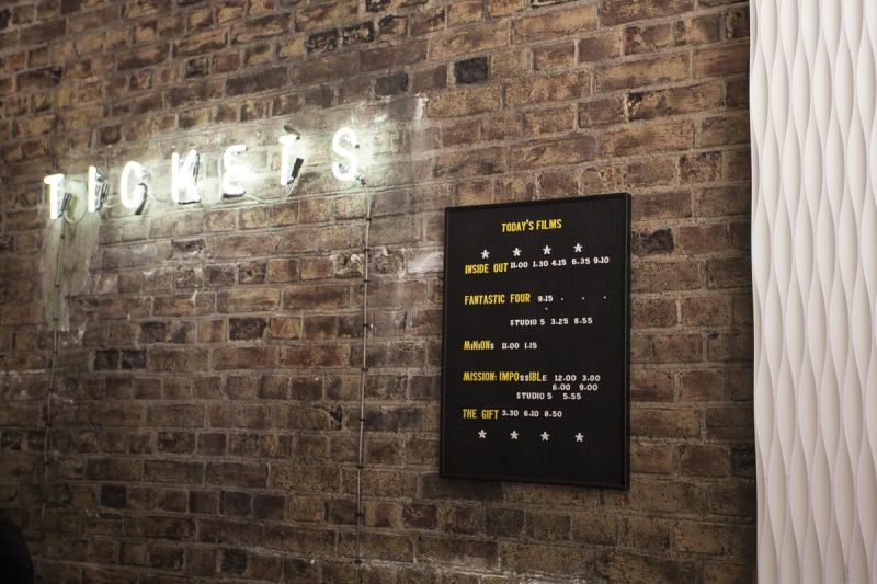 On the Grid : Genesis Cinema