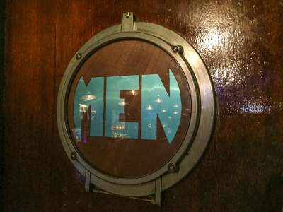 On the Grid : The Blue Room