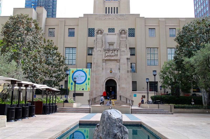 On the Grid : Central Library