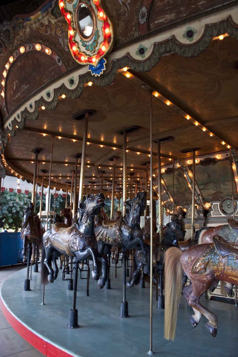 On the Grid : Griffith Park Merry-Go-Round