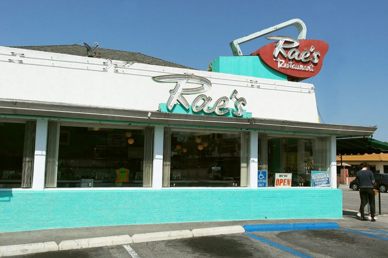 On the Grid : Rae's Restaurant