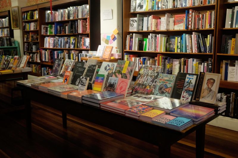 On the Grid : Metropolis Bookshop