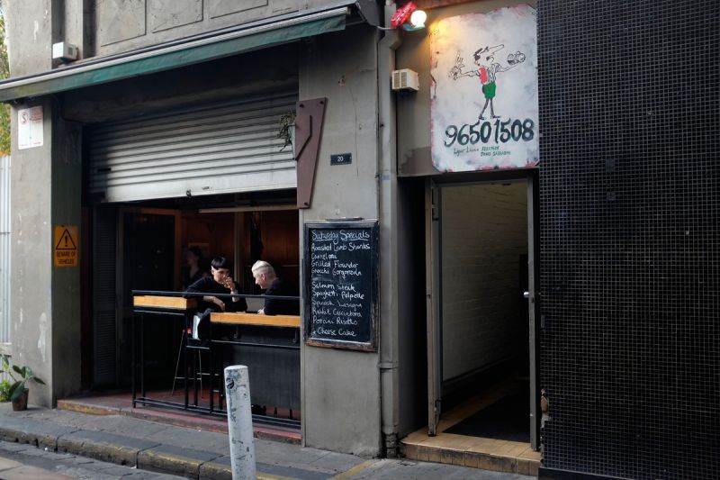 On the Grid : The Waiters Club