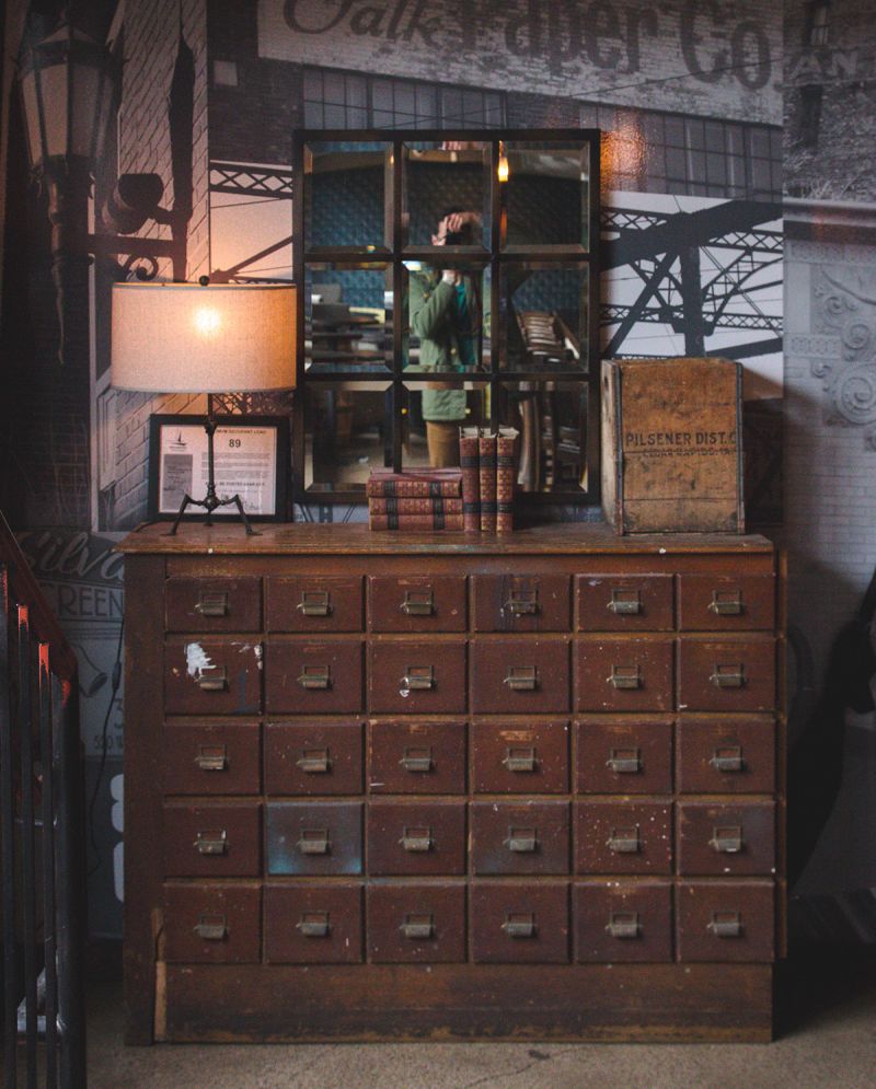 On the Grid : Parlour