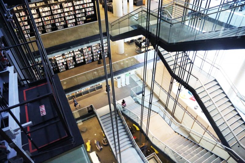 On the Grid : Grande Bibliothèque BAnQ
