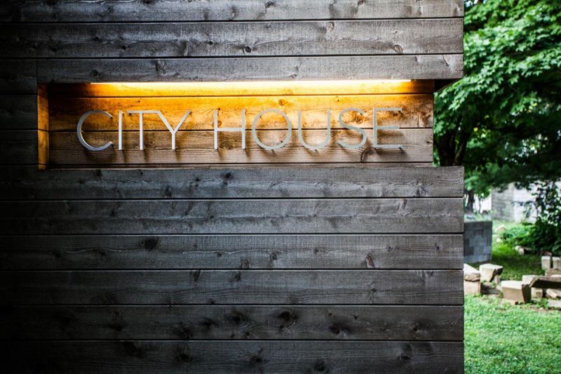 On the Grid : City House