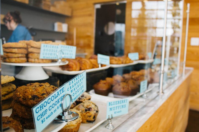 On the Grid : Dozen Bakery