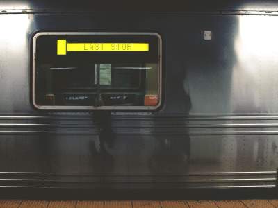 On the Grid : A Train Last Stop