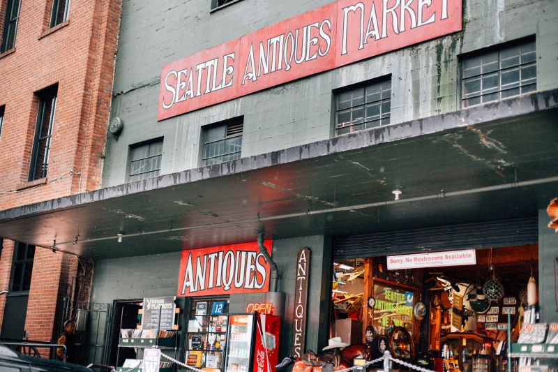 On the Grid : Seattle Antique Market