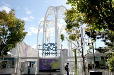 On the Grid : Pacific Science Center