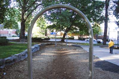 On the Grid : The Swing at Denny Park