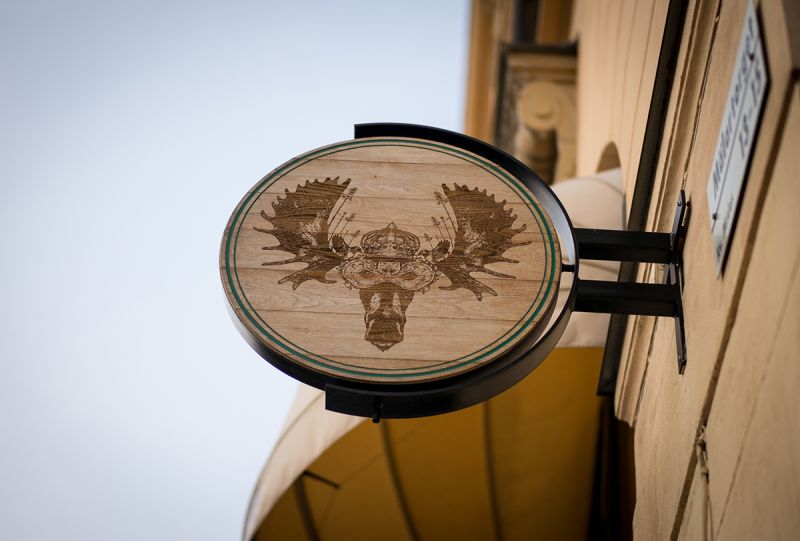 On the Grid : The Flying Elk