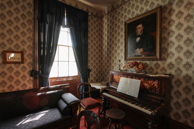 On the Grid : Mackenzie House