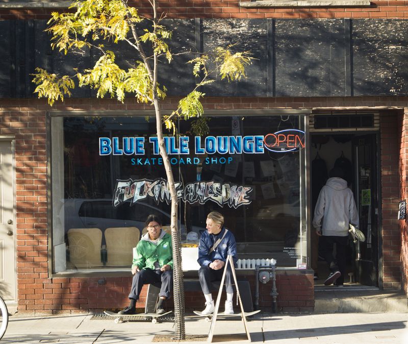 On the Grid : Blue Tile Lounge